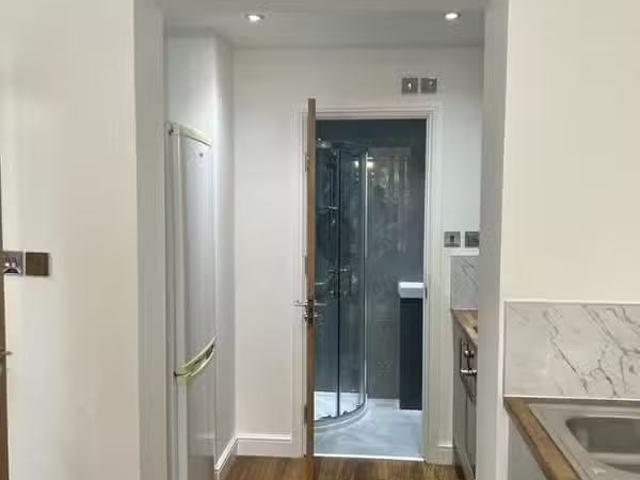 flat to rent in Ansford Road, BR1, Bromley
