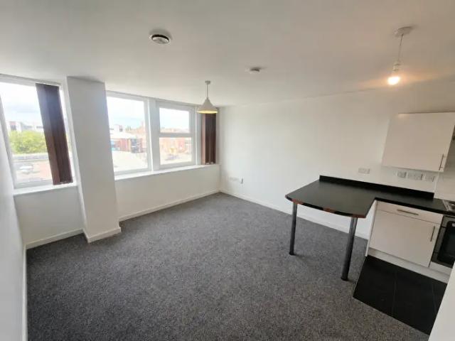 Flat To Rent In Abbey Street, Leicester, LE1