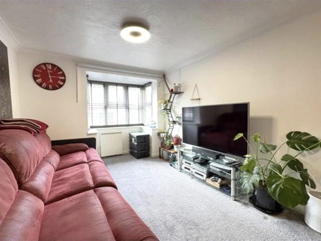 Flat to Rent in Aldershot Newport Road JSF260110