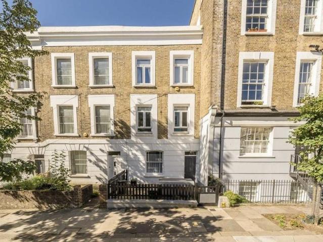 Flat to rent in Axminster Road, London, N7 Ref 225057