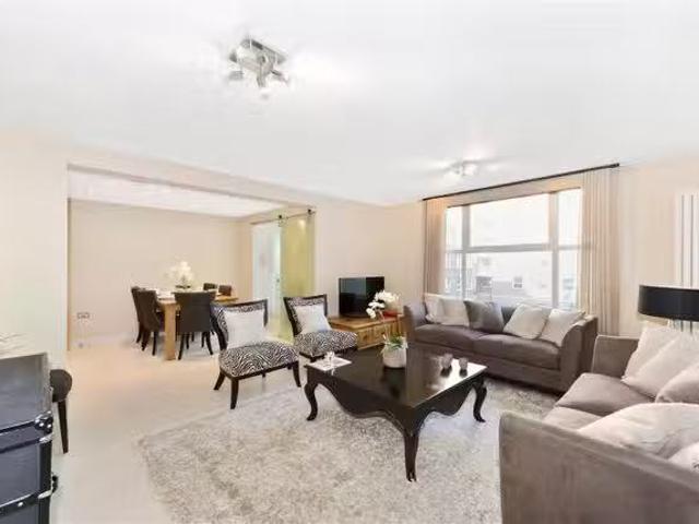 Flat to rent in Boydell Court, St John's Wood Park, St Johns W.