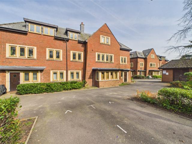 Flat to Rent in Berkshire London Road BRL260027