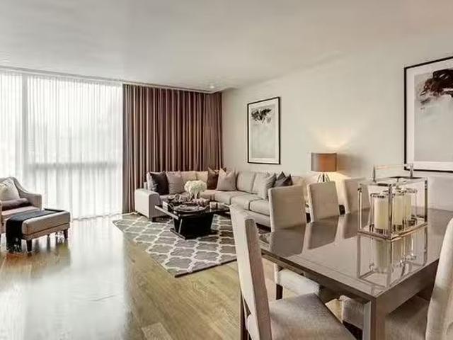 Flat to rent in Broadley Terrace, Marylebone, London NW1