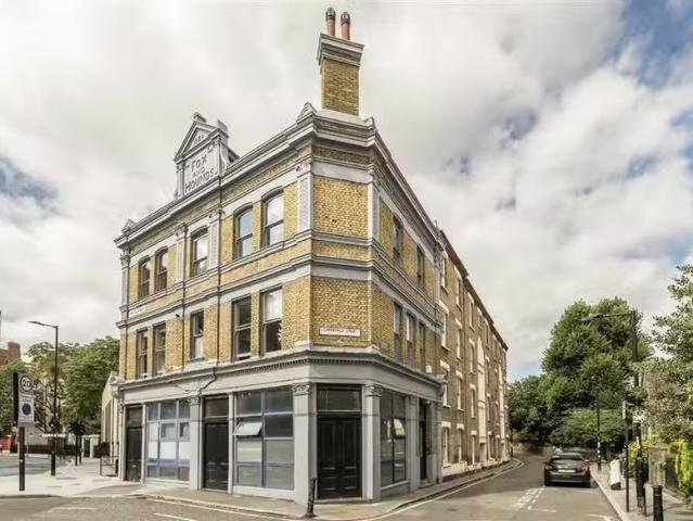 Flat to rent in Great Guildford Street, London, SE1 Ref 231807