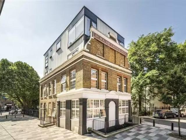 Flat to rent in Esker Place, London, E2 Ref 230906