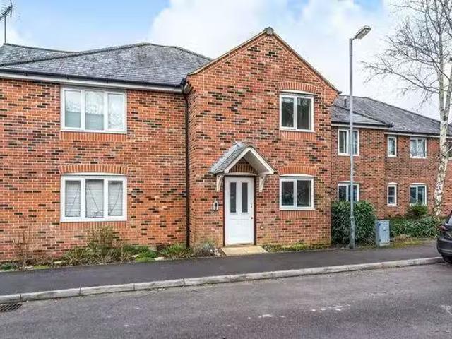 Flat to rent in Francis Copse, Colden Common SO21
