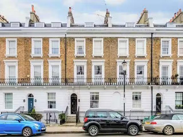 Flat to rent in Hobury Street, Chelsea SW10