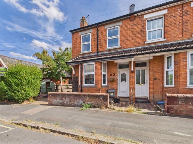 Flat to Rent in Aldershot St. Georges Road JSF240114