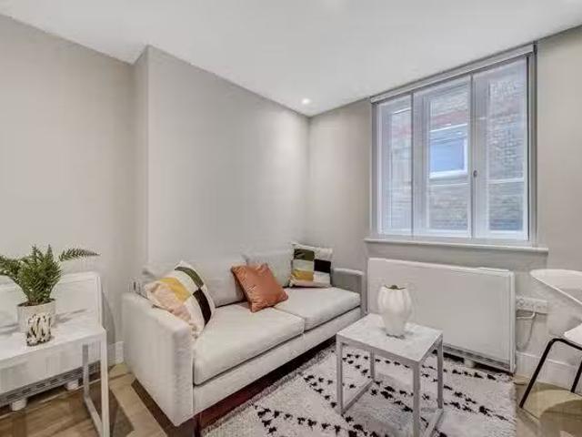 Flat to rent in Ossington Buildings, Marylebone W1U