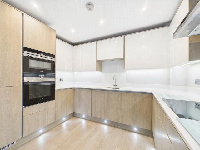 Flat to Rent in Maidenhead St. Ives Road PML160172