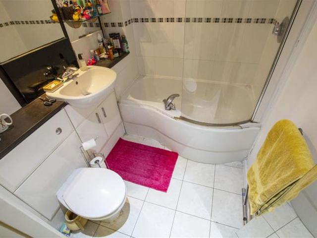 Flat to rent in Masshouse Plaza, Birmingham B5