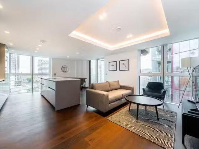 Flat to rent in North Wharf Road, London W2