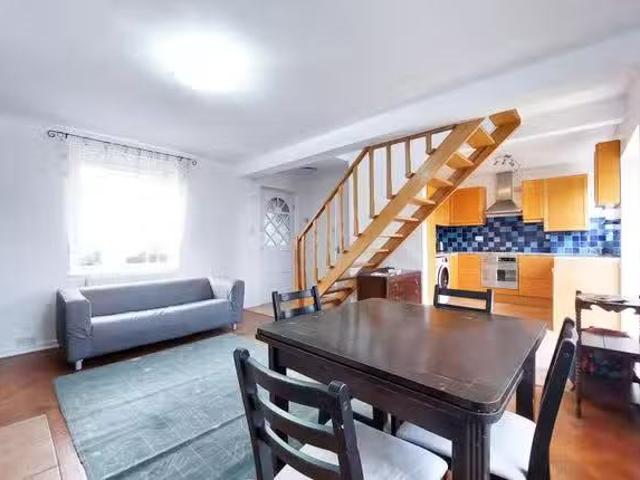 Flat to rent in Saxson Drive, London W3