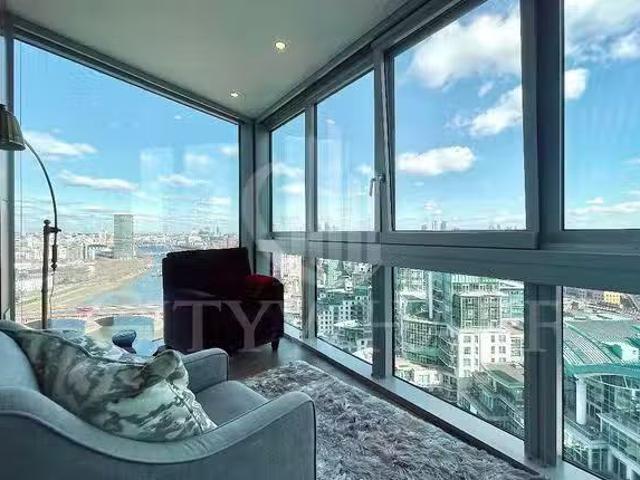 Flat to rent in St. George Wharf, London SW8
