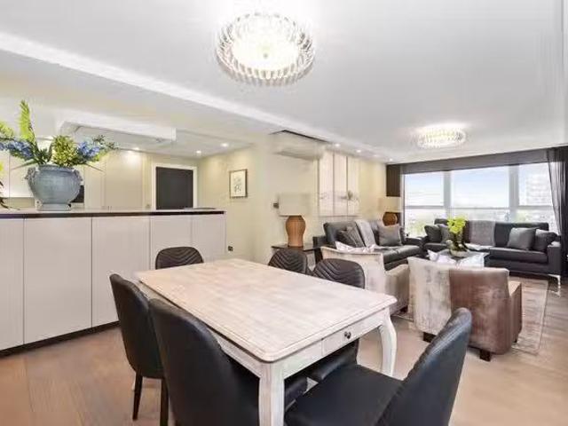 Flat to rent in St. Johns Wood Park, St Johns Wood NW8