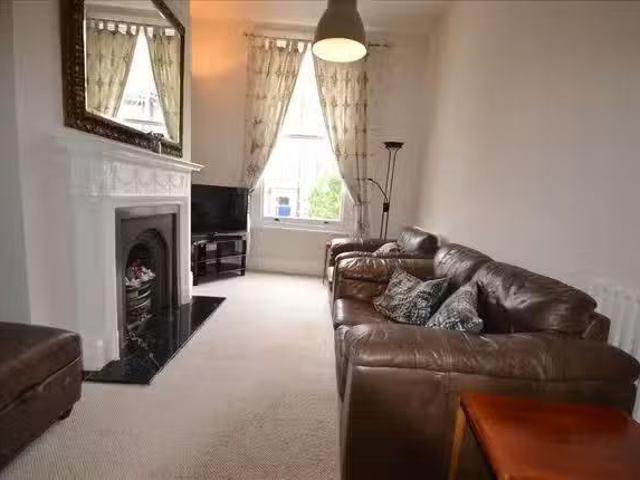 Flat to rent in St Julians Road, London NW6