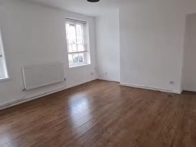 Flat to rent in Penfold Street, London NW8
