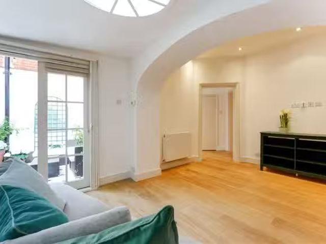 Flat to rent in Roland Gardens, London SW7