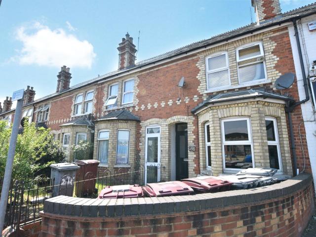 Flat to Rent in Reading Basingstoke Road PRL180022