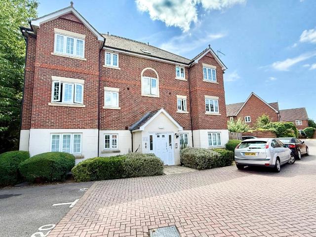 Flat to Rent in Reading Horsecroft Way PRL240626