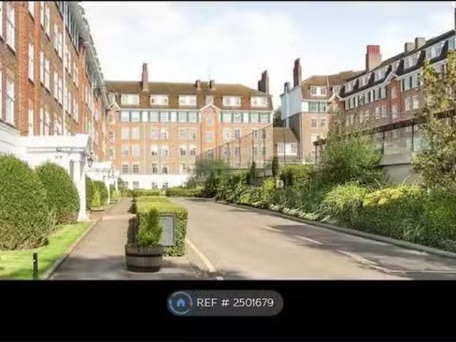 Flat to rent in Richmond, Richmond TW10
