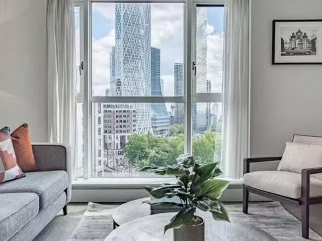 Flat to rent in Westferry Circus, Canary Wharf, London E14