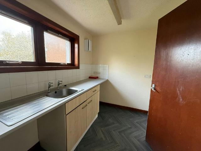 Flat to rent on