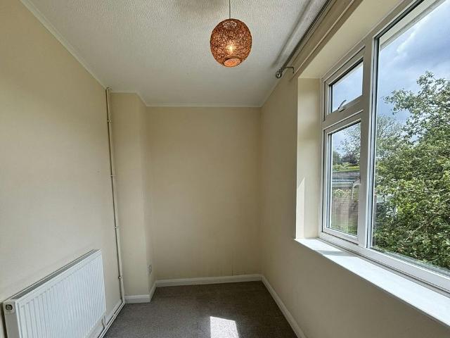 Flat to rent on