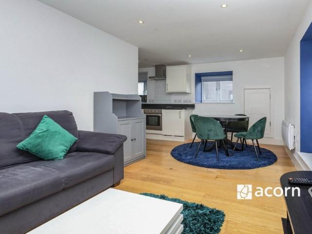 Flat to rent Mowll Street, London, SW9