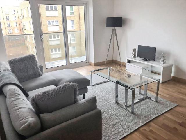 Flat to rent Mill Pond Road, Dartford, DA1