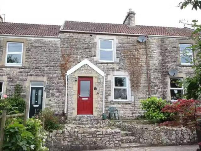Flat to rent, Northfield, Radstock, BA3 £895 pcm