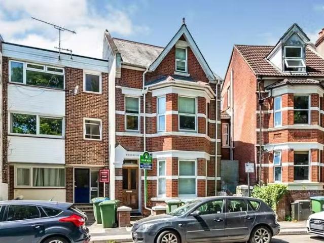 Flat to rent, Silverdale Road, Southampton, SO15 £895 pcm