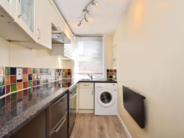 Flat to rent Westmoreland Road, Bromley, BR2