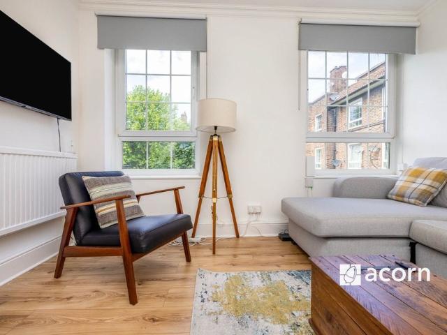 Flat to rent Weston Street, London, SE1