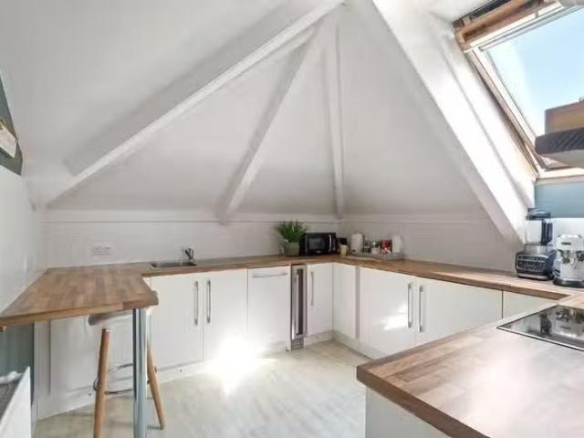 Flat to rent, Wilderness Road, Plymouth, PL3 £1,100 pcm