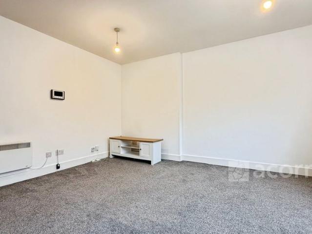 Flat to rent Upper Wickham Lane, Welling, DA16