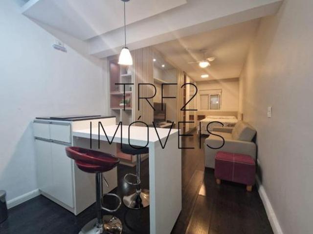 FLAT TODO REFORMADO E MOBILIADO, 1 VAGA, PRÓXIMO AO METRÔ SANTA CRUZ – NA VILA CLEMENTINO/SP