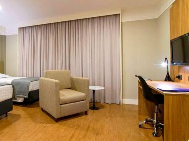 Flat Transamerica Executive Bela Cintra, disponível para venda com 26m², 01 dorm e 01 vaga