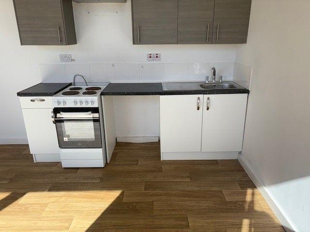 Flat, Unity House, Stuart Street. 2 bed flat to rent £1,050 pcm £242 pw