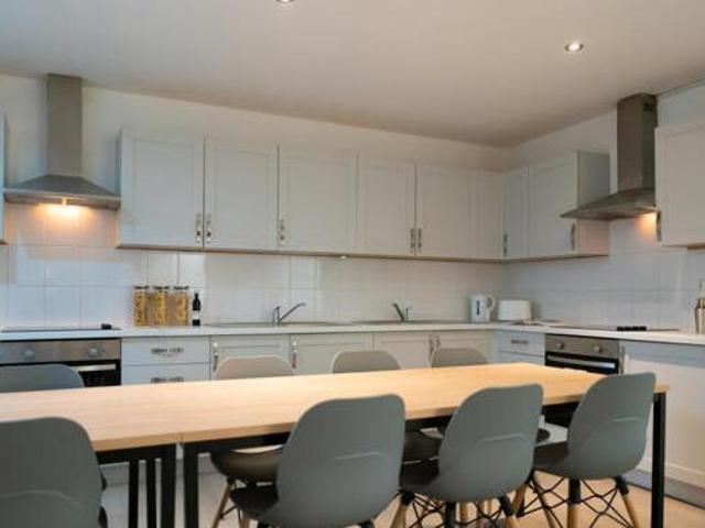 Flat,united Kingdom, 3 Bedroom House