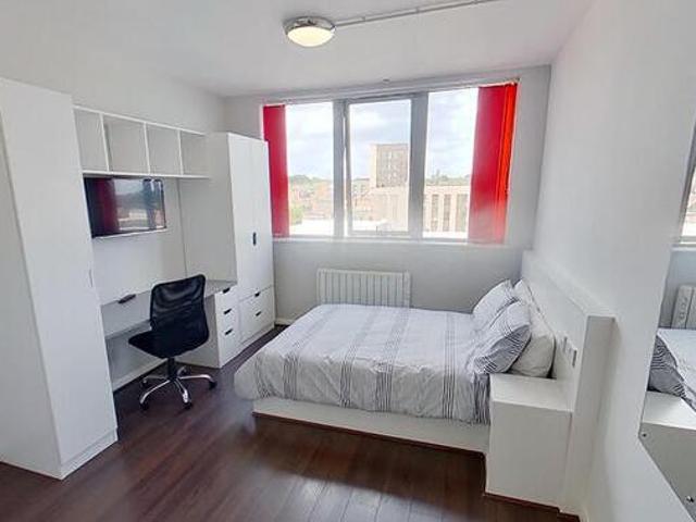 Flat,victoria House, Milton Street, Studio Flat For