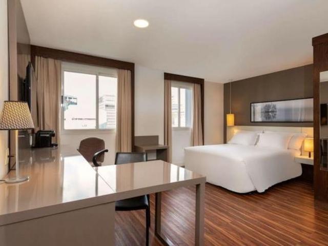 Flat Wyndham São Paulo Paulista disponível para venda com 32m² e 01 vaga de garagem