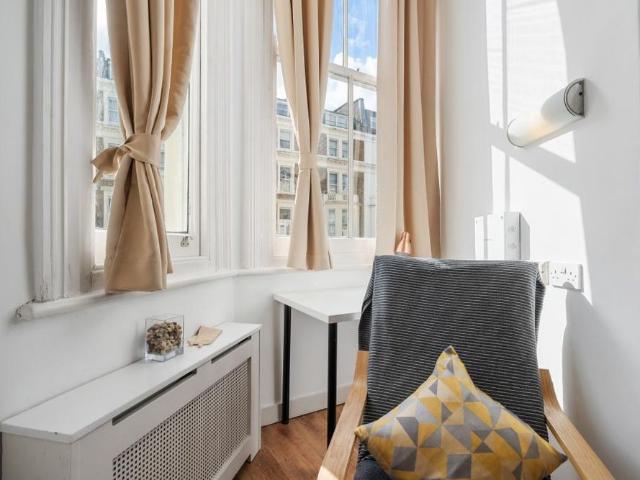 Flat 07 Penywern Road, Earls Court SW5 9SX