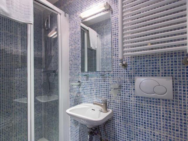 Flat 09 Finchley Road, Hampstead NW3 7AJ