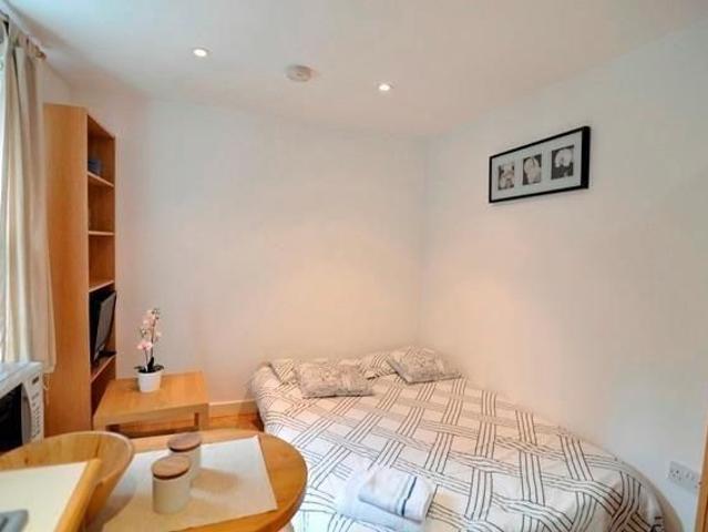 Flat 03 Fairholme Road, West Kensington W14 9JZ