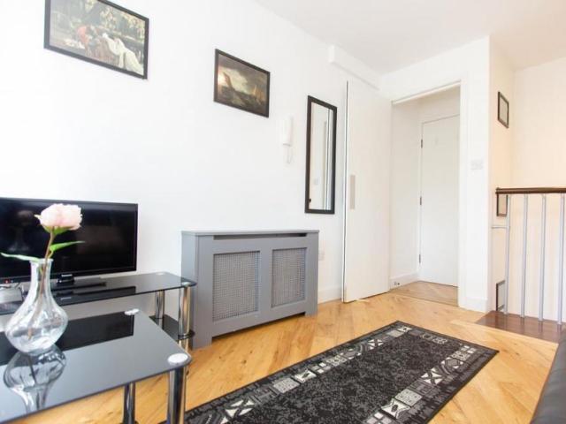 Flat 03 Penywern Road, Earls Court SW5 9SX