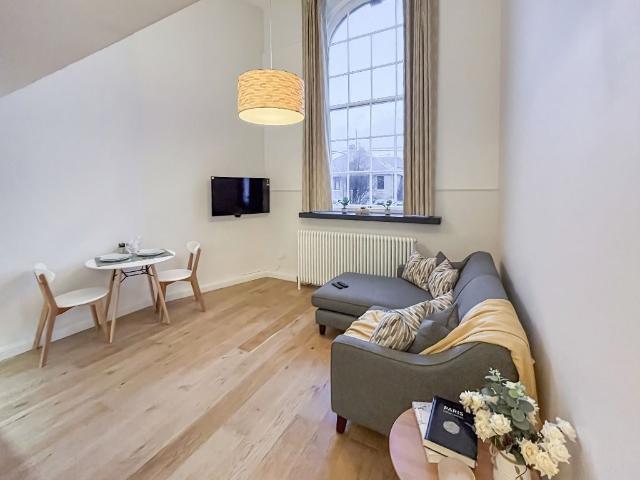 Flat 14, Mcdonald Road, Broughton, Edinburgh EH7, 1 bed flat to rent, £1,535 pcm | PrimeLocation