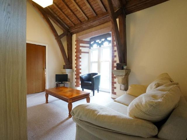 Flat, 14 Tabernacle Chapel Garth Road