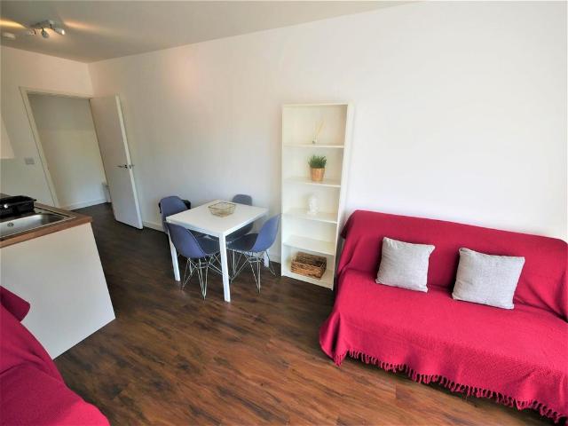 Flat 15 Hill House, Bournemouth BH1 1 bed flat to rent £1,275 pcm £294 pw