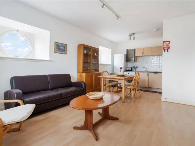Flat 15, 24 Easter Dalry Wynd, Dalry, Edinburgh, EH11 2TJ